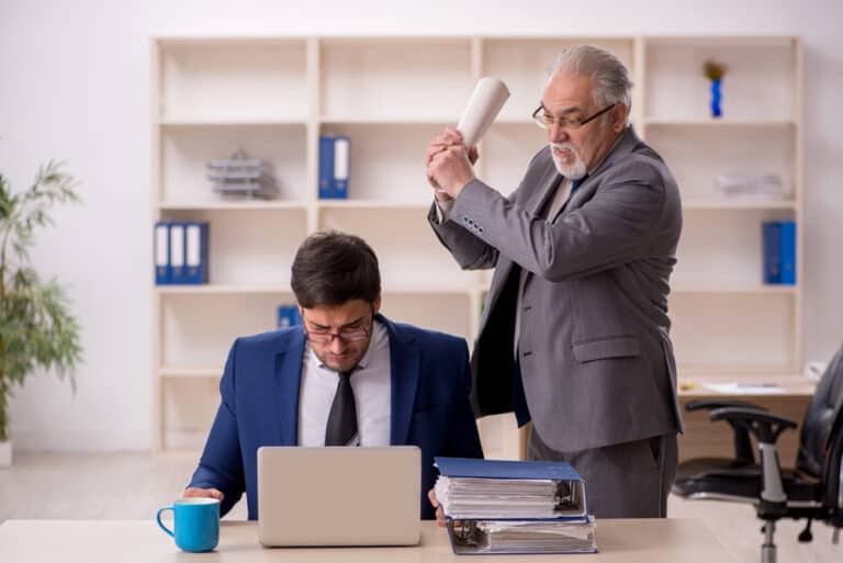 Comportement Irrespectueux Dun Salarié Liste Solutions
